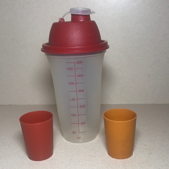 Tupperware | Dining | Tupperware Quick Shake Cups | Poshmark